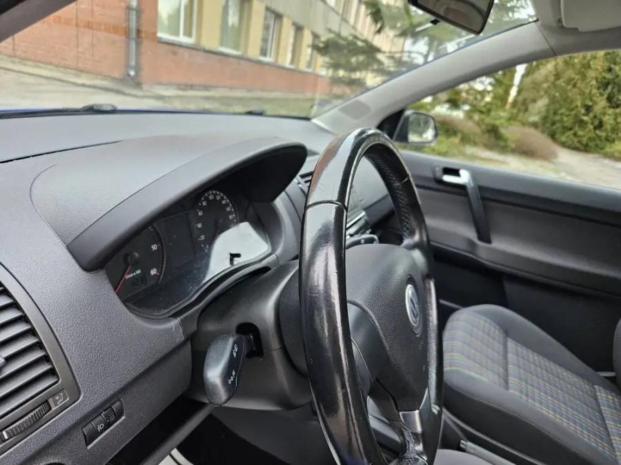 Zils Volkswagen Polo 2009 Jēkabpils, ar dzinēja tilpumu 1.40 L un nobraukumu 0 tūkst. km par 2790 €, foto 14 vietnē AUTOMOTO.COM.LV