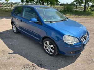 Blue Volkswagen Polo 2009 in Jurbarkas, with an engine capacity of 1.40 L and mileage of 270 thousand km for 1899 €, photo  on AUTOMOTO.COM.LV