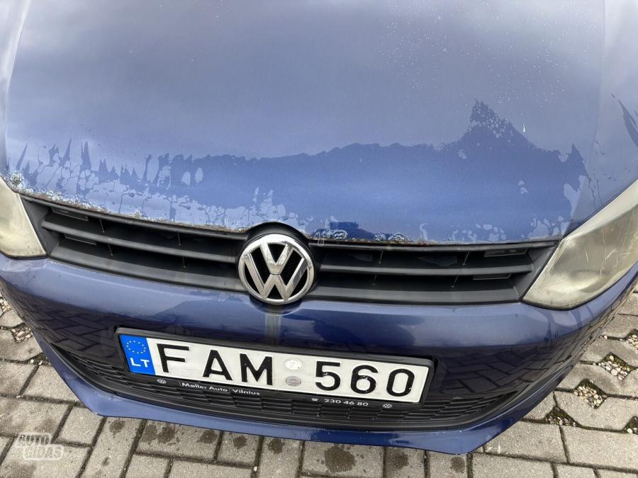Blue Volkswagen Polo 2010 in Vilnius, with an engine capacity of 1.40 L and mileage of 142 thousand km for 1800 €, photo 7 on AUTOMOTO.COM.LV