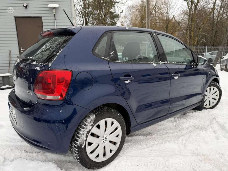 Blue Volkswagen Polo 2010 in Kaunas, with an engine capacity of 1.60 L and mileage of 269 thousand km for 4550 €, photo 20 on AUTOMOTO.COM.LV