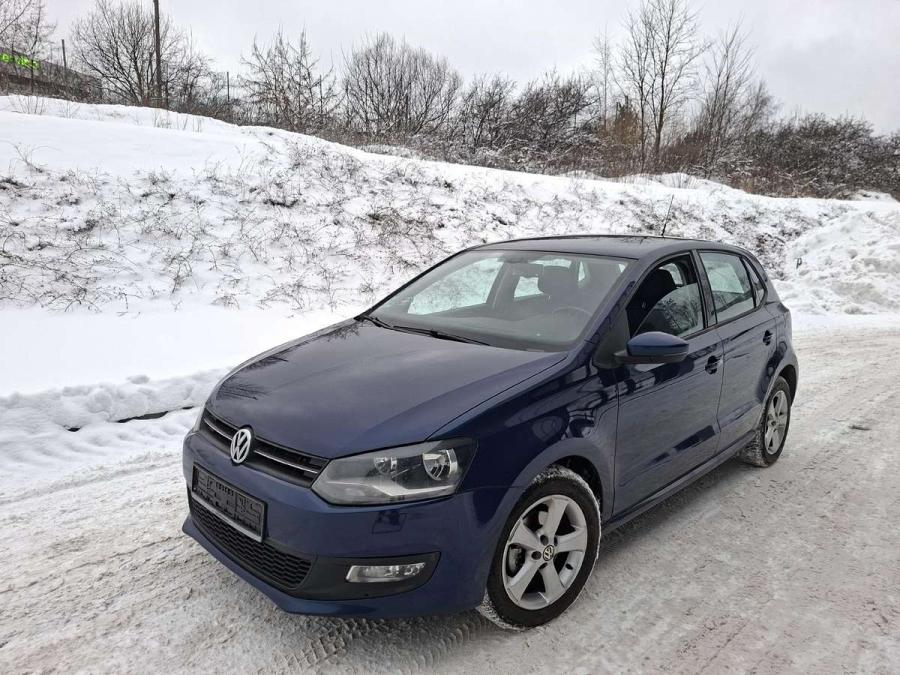 Blue Volkswagen Polo 2010 in Vilnius, with an engine capacity of 1.60 L and mileage of 231 thousand km for 5450 €, photo 4 on AUTOMOTO.COM.LV