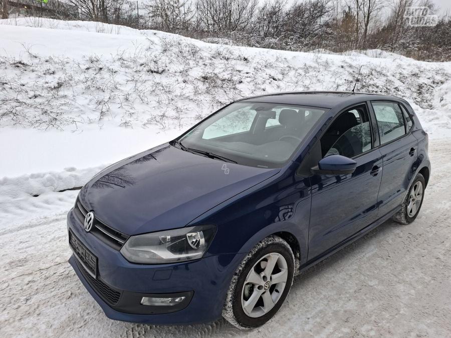 Zils Volkswagen Polo 2010 Viļņa, ar dzinēja tilpumu 1.60 L un nobraukumu 231 tūkst. km par 5450 €, foto 6 vietnē AUTOMOTO.COM.LV