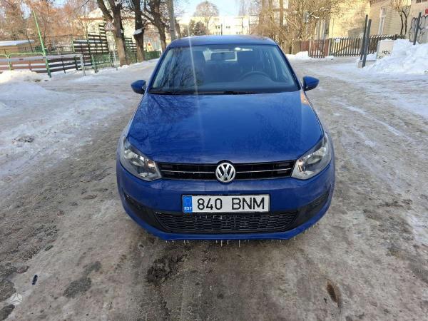 Blue Volkswagen Polo 2010 in Vilnius, with an engine capacity of 1.39 L and mileage of 112 thousand km for 4700 €, photo 2 on AUTOMOTO.COM.LV