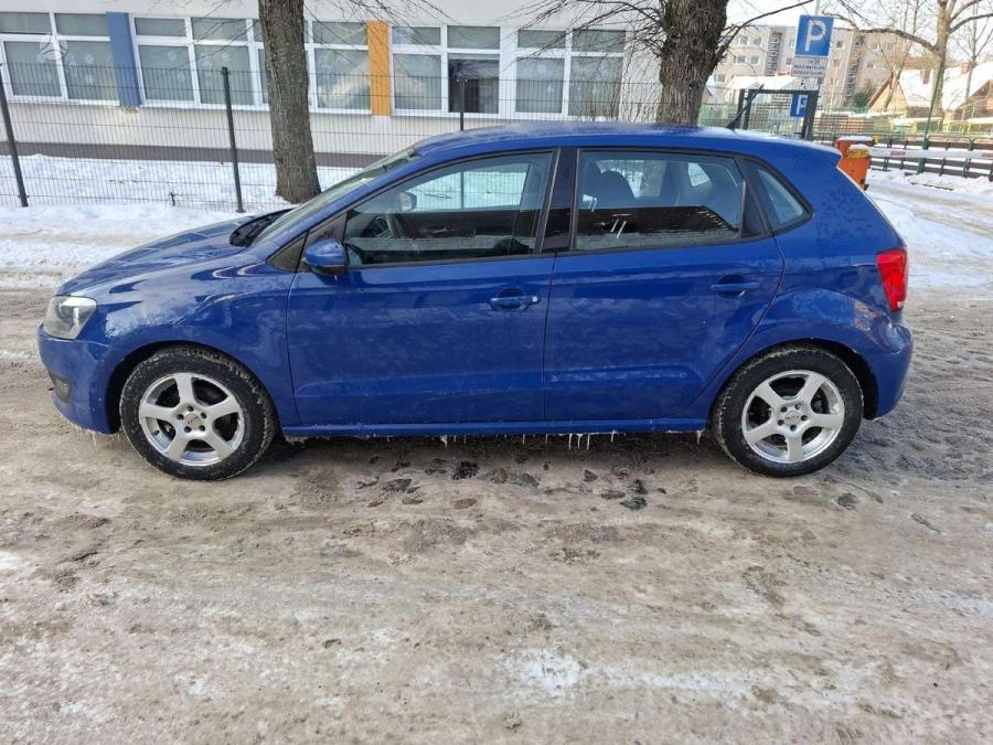 Zils Volkswagen Polo 2010 Viļņa, ar dzinēja tilpumu 1.39 L un nobraukumu 112 tūkst. km par 4700 €, foto 8 vietnē AUTOMOTO.COM.LV
