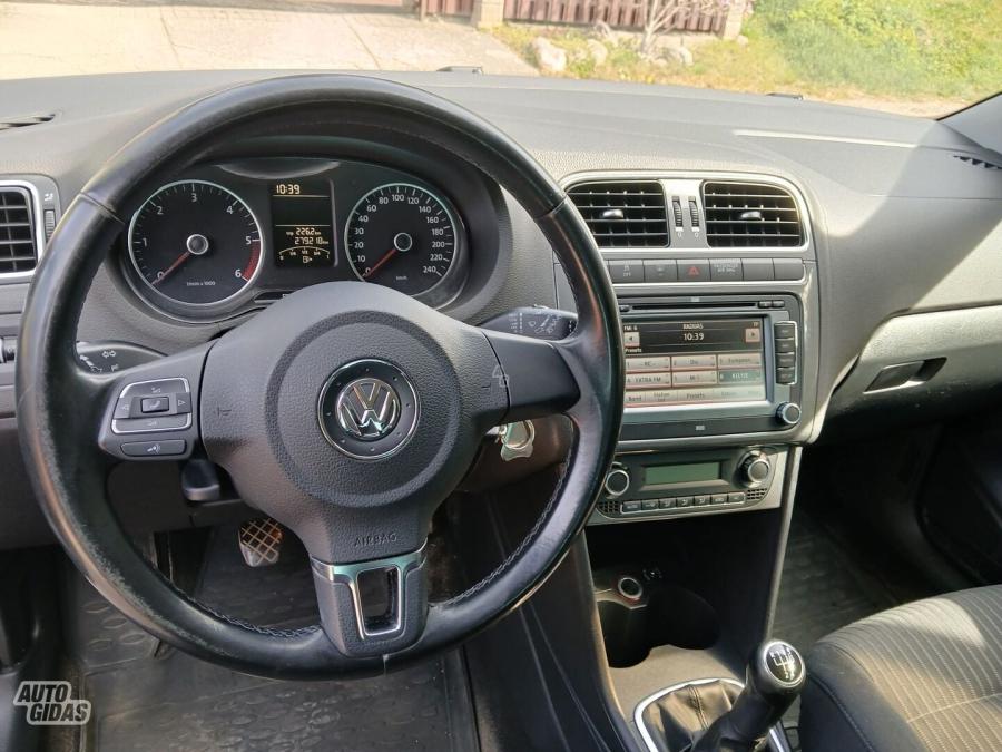 Zils Volkswagen Polo 2010 Kauņa, ar dzinēja tilpumu 1.60 L un nobraukumu 279 tūkst. km par 4900 €, foto 6 vietnē AUTOMOTO.COM.LV
