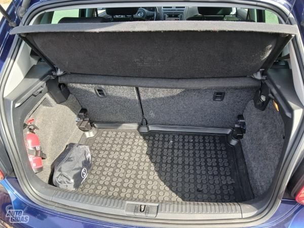Blue Volkswagen Polo 2010 in Kaunas, with an engine capacity of 1.60 L and mileage of 279 thousand km for 4900 €, photo 8 on AUTOMOTO.COM.LV