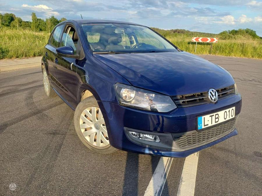 Zils Volkswagen Polo 2010 Viļņa, ar dzinēja tilpumu 1.20 L un nobraukumu 204 tūkst. km par 2700 €, foto 3 vietnē AUTOMOTO.COM.LV