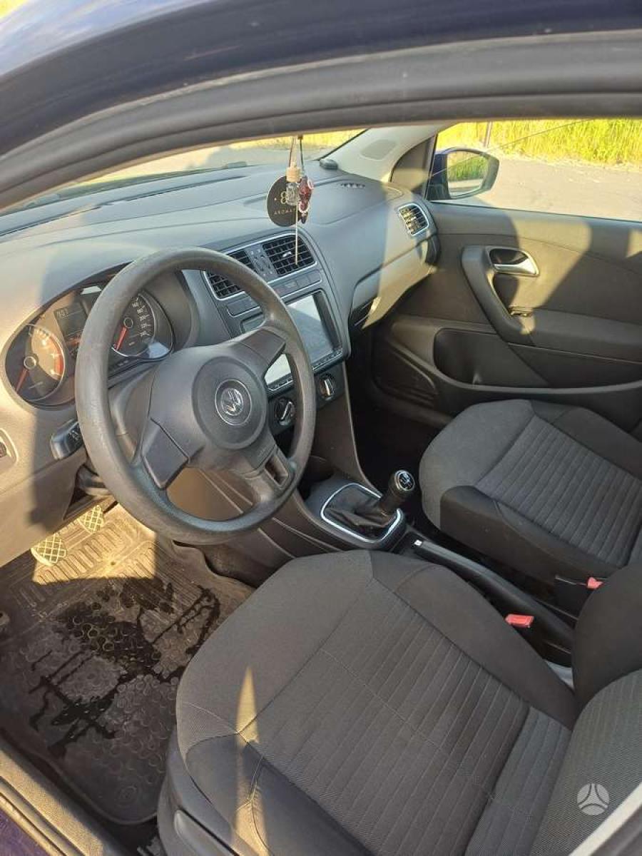Zils Volkswagen Polo 2010 Viļņa, ar dzinēja tilpumu 1.20 L un nobraukumu 204 tūkst. km par 2700 €, foto 11 vietnē AUTOMOTO.COM.LV
