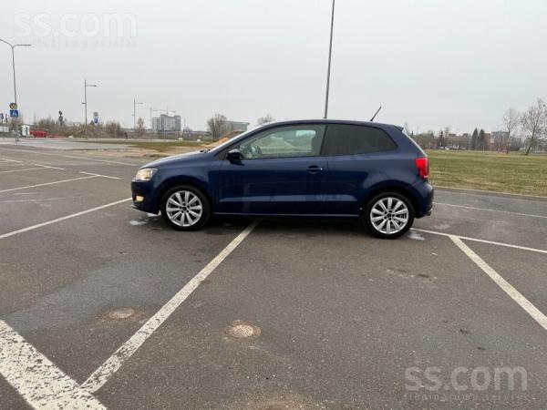 Zils Volkswagen Polo 2010 Rīga, ar dzinēja tilpumu 1.60 L un nobraukumu 199 tūkst. km par 4650 €, foto 3 vietnē AUTOMOTO.COM.LV