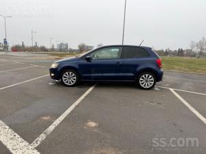 Zils Volkswagen Polo 2010 Rīga, ar dzinēja tilpumu 1.60 L un nobraukumu 199 tūkst. km par 4650 €, foto 4 vietnē AUTOMOTO.COM.LV