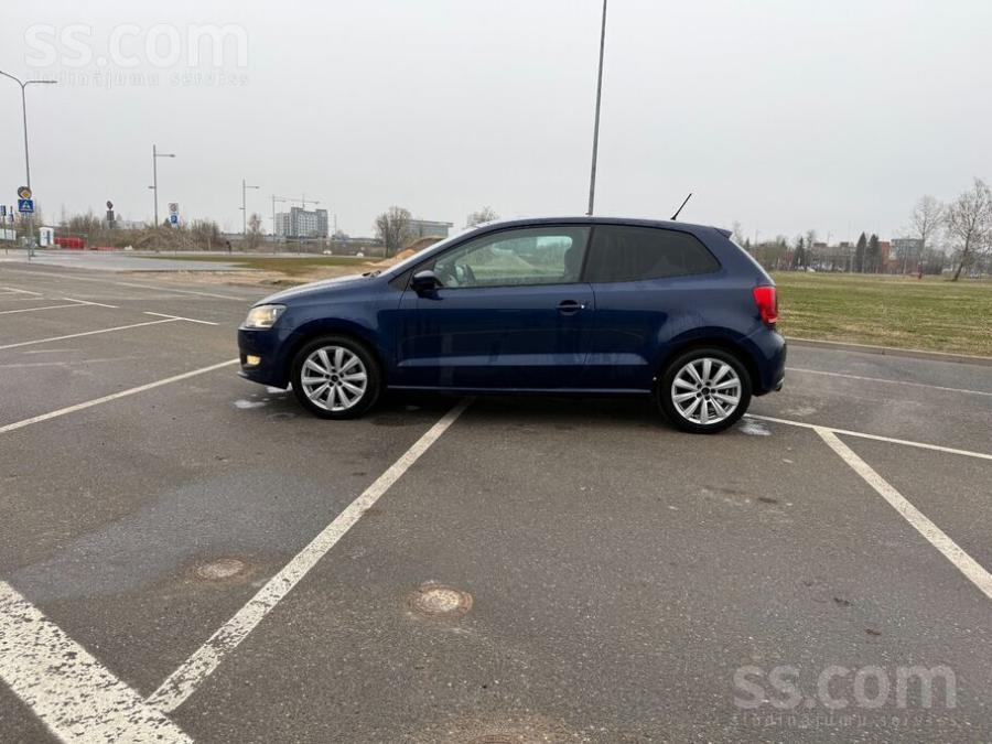 Zils Volkswagen Polo 2010 Rīga, ar dzinēja tilpumu 1.60 L un nobraukumu 199 tūkst. km par 4650 €, foto 4 vietnē AUTOMOTO.COM.LV