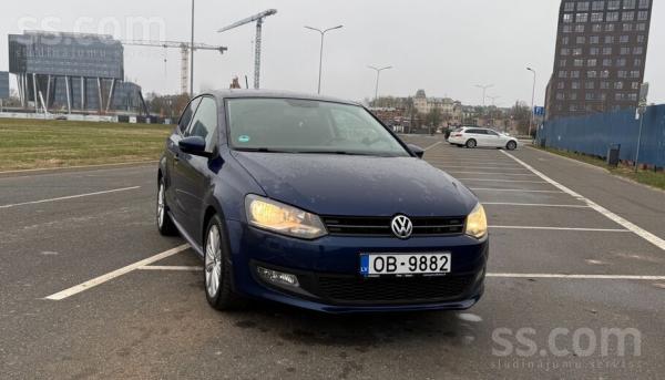 Zils Volkswagen Polo 2010 Rīga, ar dzinēja tilpumu 1.60 L un nobraukumu 199 tūkst. km par 4650 €, foto 4 vietnē AUTOMOTO.COM.LV
