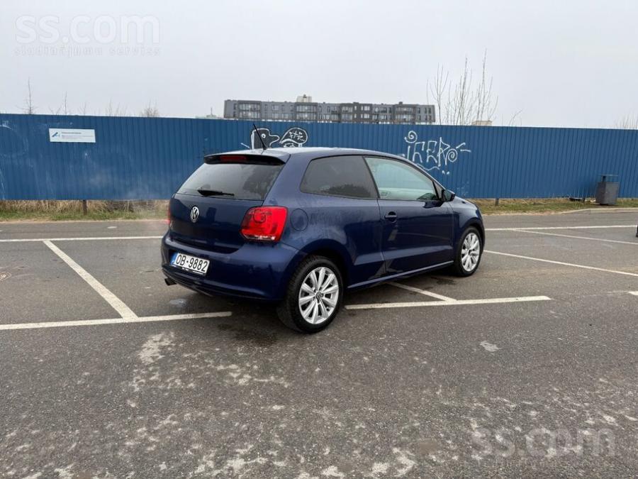 Zils Volkswagen Polo 2010 Rīga, ar dzinēja tilpumu 1.60 L un nobraukumu 199 tūkst. km par 4650 €, foto 6 vietnē AUTOMOTO.COM.LV