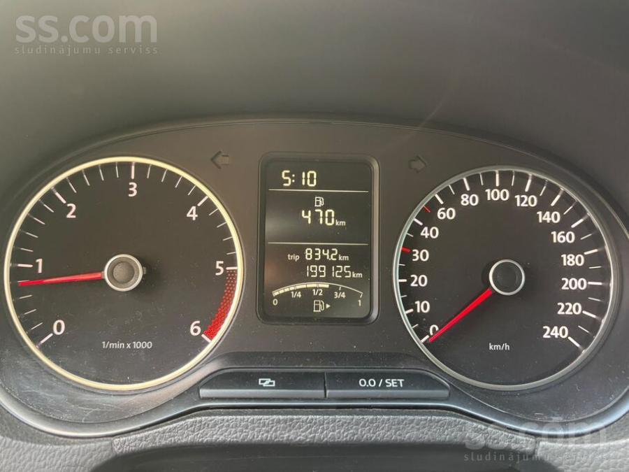 Zils Volkswagen Polo 2010 Rīga, ar dzinēja tilpumu 1.60 L un nobraukumu 199 tūkst. km par 4650 €, foto 9 vietnē AUTOMOTO.COM.LV