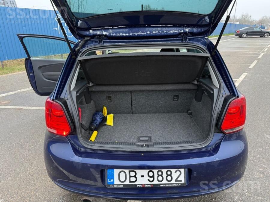 Zils Volkswagen Polo 2010 Rīga, ar dzinēja tilpumu 1.60 L un nobraukumu 199 tūkst. km par 4650 €, foto 13 vietnē AUTOMOTO.COM.LV
