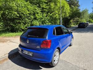 Zils Volkswagen Polo 2010 Rīga, ar dzinēja tilpumu 1.60 L un nobraukumu 234 tūkst. km par 2500 €, foto 9 vietnē AUTOMOTO.COM.LV