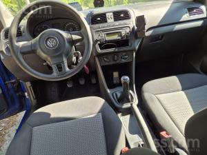 Zils Volkswagen Polo 2010 Rīga, ar dzinēja tilpumu 1.60 L un nobraukumu 234 tūkst. km par 2500 €, foto 13 vietnē AUTOMOTO.COM.LV