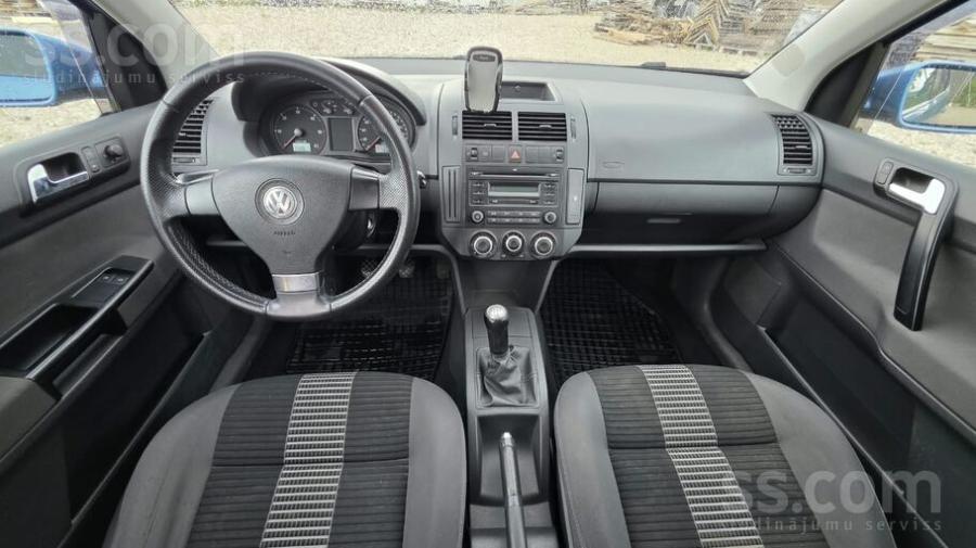 Blue Volkswagen Polo 2010 in Riga, with an engine capacity of 1.40 L and mileage of 272 thousand km for 2050 €, photo 12 on AUTOMOTO.COM.LV