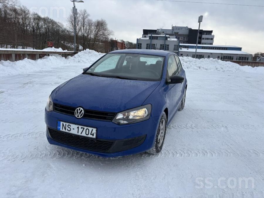 Zils Volkswagen Polo 2011 Rīga, ar dzinēja tilpumu 1.20 L un nobraukumu 251 tūkst. km par 3400 €, foto 1 vietnē AUTOMOTO.COM.LV