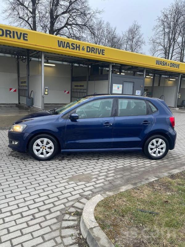 Zils Volkswagen Polo 2011 Rīga, ar dzinēja tilpumu 1.20 L un nobraukumu 290 tūkst. km par 3100 €, foto 6 vietnē AUTOMOTO.COM.LV