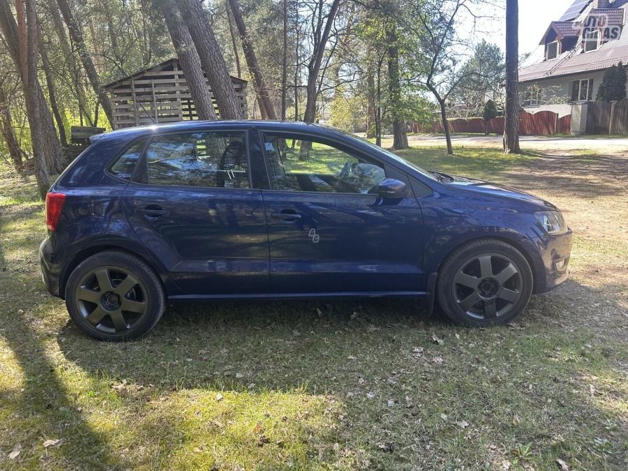 Zils Volkswagen Polo 2011 Kauņa, ar dzinēja tilpumu 1.60 L un nobraukumu 289 tūkst. km par 3200 €, foto 9 vietnē AUTOMOTO.COM.LV