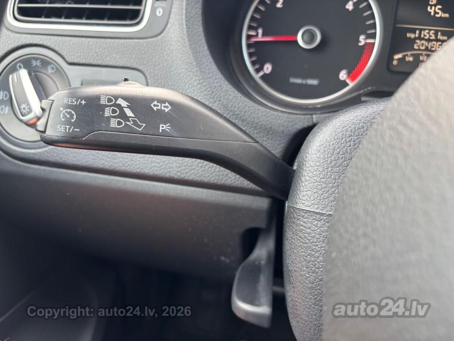 Blue Volkswagen Polo 2011 in Paide, with an engine capacity of 1.20 L and mileage of 204 thousand km for 4990 €, photo 17 on AUTOMOTO.COM.LV