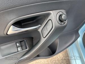 Blue Volkswagen Polo 2011 in Paide, with an engine capacity of 1.20 L and mileage of 204 thousand km for 4990 €, photo 19 on AUTOMOTO.COM.LV