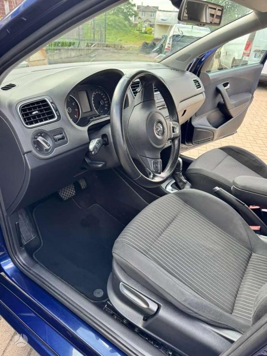 Zils Volkswagen Polo 2011 Tauragė, ar dzinēja tilpumu 1.20 L un nobraukumu 199 tūkst. km par 4700 €, foto 12 vietnē AUTOMOTO.COM.LV