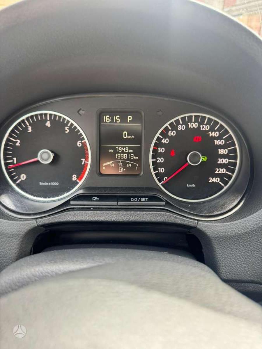 Zils Volkswagen Polo 2011 Tauragė, ar dzinēja tilpumu 1.20 L un nobraukumu 199 tūkst. km par 4700 €, foto 13 vietnē AUTOMOTO.COM.LV