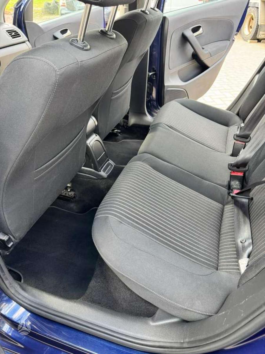 Zils Volkswagen Polo 2011 Tauragė, ar dzinēja tilpumu 1.20 L un nobraukumu 199 tūkst. km par 4700 €, foto 15 vietnē AUTOMOTO.COM.LV