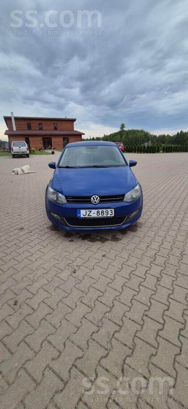 Zils Volkswagen Polo 2011 Dobele, ar dzinēja tilpumu 1.60 L un nobraukumu 310 tūkst. km par 3290 €, foto 3 vietnē AUTOMOTO.COM.LV