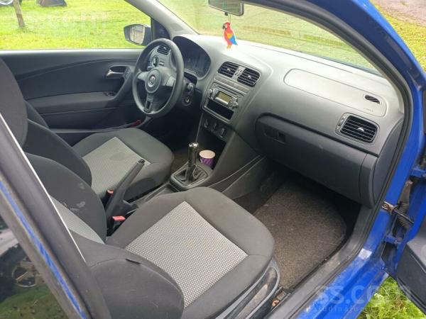 Zils Volkswagen Polo 2011 Rīga, ar dzinēja tilpumu 1.20 L un nobraukumu 256 tūkst. km par 3300 €, foto 6 vietnē AUTOMOTO.COM.LV