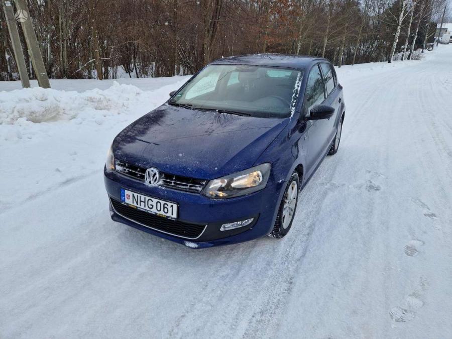 Zils Volkswagen Polo 2012 Kelmė, ar dzinēja tilpumu 1.20 L un nobraukumu 121 tūkst. km par 4550 €, foto 1 vietnē AUTOMOTO.COM.LV