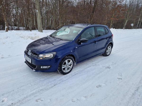 Zils Volkswagen Polo 2012 Kelmė, ar dzinēja tilpumu 1.20 L un nobraukumu 121 tūkst. km par 4550 €, foto 2 vietnē AUTOMOTO.COM.LV