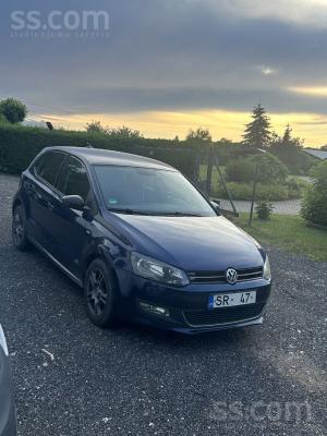 Blue Volkswagen Polo 2012 in Riga, with an engine capacity of 1.60 L and mileage of 276 thousand km for 2970 €, photo 3 on AUTOMOTO.COM.LV