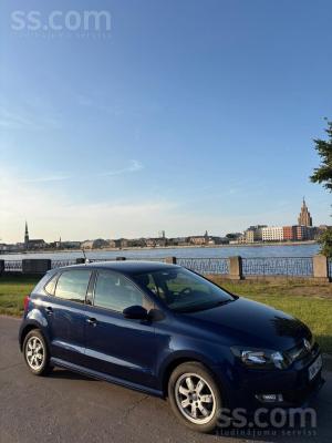 Blue Volkswagen Polo 2012 in Riga, with an engine capacity of 1.20 L and mileage of 302 thousand km for 3900 €, photo 3 on AUTOMOTO.COM.LV