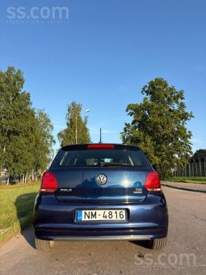 Blue Volkswagen Polo 2012 in Riga, with an engine capacity of 1.20 L and mileage of 302 thousand km for 3900 €, photo 5 on AUTOMOTO.COM.LV