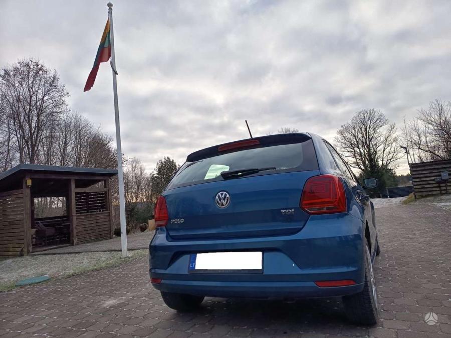 Zils Volkswagen Polo 2014 Viļņa, ar dzinēja tilpumu 1.42 L un nobraukumu 276 tūkst. km par 4500 €, foto 7 vietnē AUTOMOTO.COM.LV