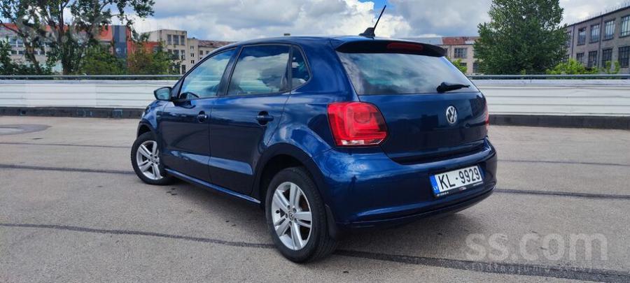 Blue Volkswagen Polo 2014 in Riga, with an engine capacity of 1.20 L and mileage of 294 thousand km for 4100 €, photo 5 on AUTOMOTO.COM.LV
