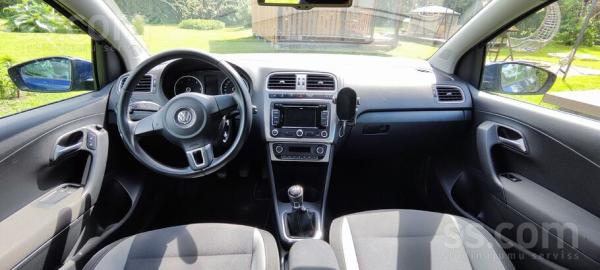 Blue Volkswagen Polo 2014 in Riga, with an engine capacity of 1.20 L and mileage of 294 thousand km for 4100 €, photo 9 on AUTOMOTO.COM.LV