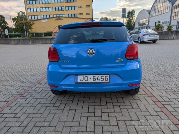 Blue Volkswagen Polo 2014 in Valmiera, with an engine capacity of 1.20 L and mileage of 113 thousand km for 3500 €, photo 4 on AUTOMOTO.COM.LV