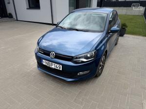 Zils Volkswagen Polo 2015 Viļņa, ar dzinēja tilpumu 1.40 L un nobraukumu 256 tūkst. km par 5000 €, foto  vietnē AUTOMOTO.COM.LV