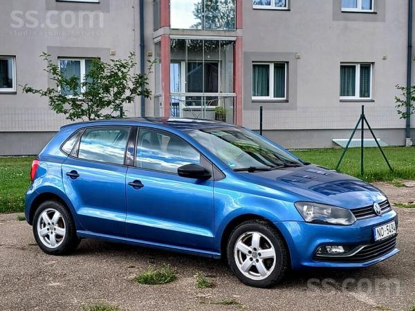 Синий Фольксваген Поло 2015 в Рига, объемом двигателя 1.40 л и пробегом 0 тыс. км за 3390 €, фото 1 на AUTOMOTO.COM.LV