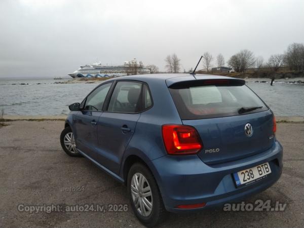 Zils Volkswagen Polo 2017 Tallina, ar dzinēja tilpumu 1.00 L un nobraukumu 76 tūkst. km par 8500 €, foto 3 vietnē AUTOMOTO.COM.LV