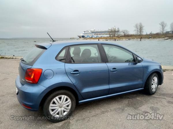 Zils Volkswagen Polo 2017 Tallina, ar dzinēja tilpumu 1.00 L un nobraukumu 76 tūkst. km par 8500 €, foto 4 vietnē AUTOMOTO.COM.LV
