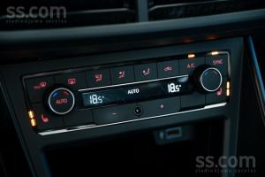 Zils Volkswagen Polo 2019 Rīga, ar dzinēja tilpumu 1.00 L un nobraukumu 145 tūkst. km par 8900 €, foto 13 vietnē AUTOMOTO.COM.LV