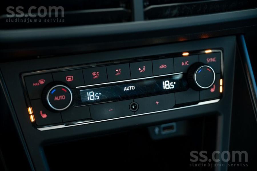 Zils Volkswagen Polo 2019 Rīga, ar dzinēja tilpumu 1.00 L un nobraukumu 145 tūkst. km par 8900 €, foto 13 vietnē AUTOMOTO.COM.LV