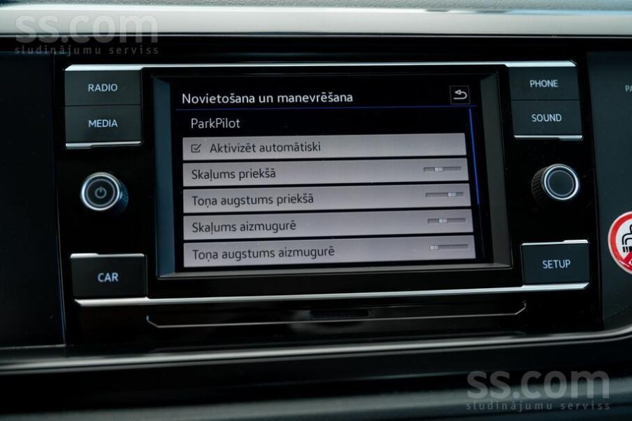 Zils Volkswagen Polo 2019 Rīga, ar dzinēja tilpumu 1.00 L un nobraukumu 145 tūkst. km par 8900 €, foto 21 vietnē AUTOMOTO.COM.LV