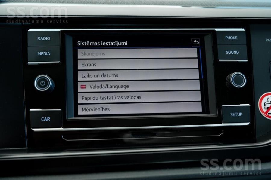 Zils Volkswagen Polo 2019 Rīga, ar dzinēja tilpumu 1.00 L un nobraukumu 145 tūkst. km par 8900 €, foto 23 vietnē AUTOMOTO.COM.LV