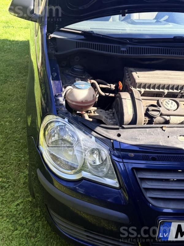 Zils Volkswagen Polo 2007 Rīga, ar dzinēja tilpumu 1.40 L un nobraukumu 268 tūkst. km par 2200 €, foto 6 vietnē AUTOMOTO.COM.LV